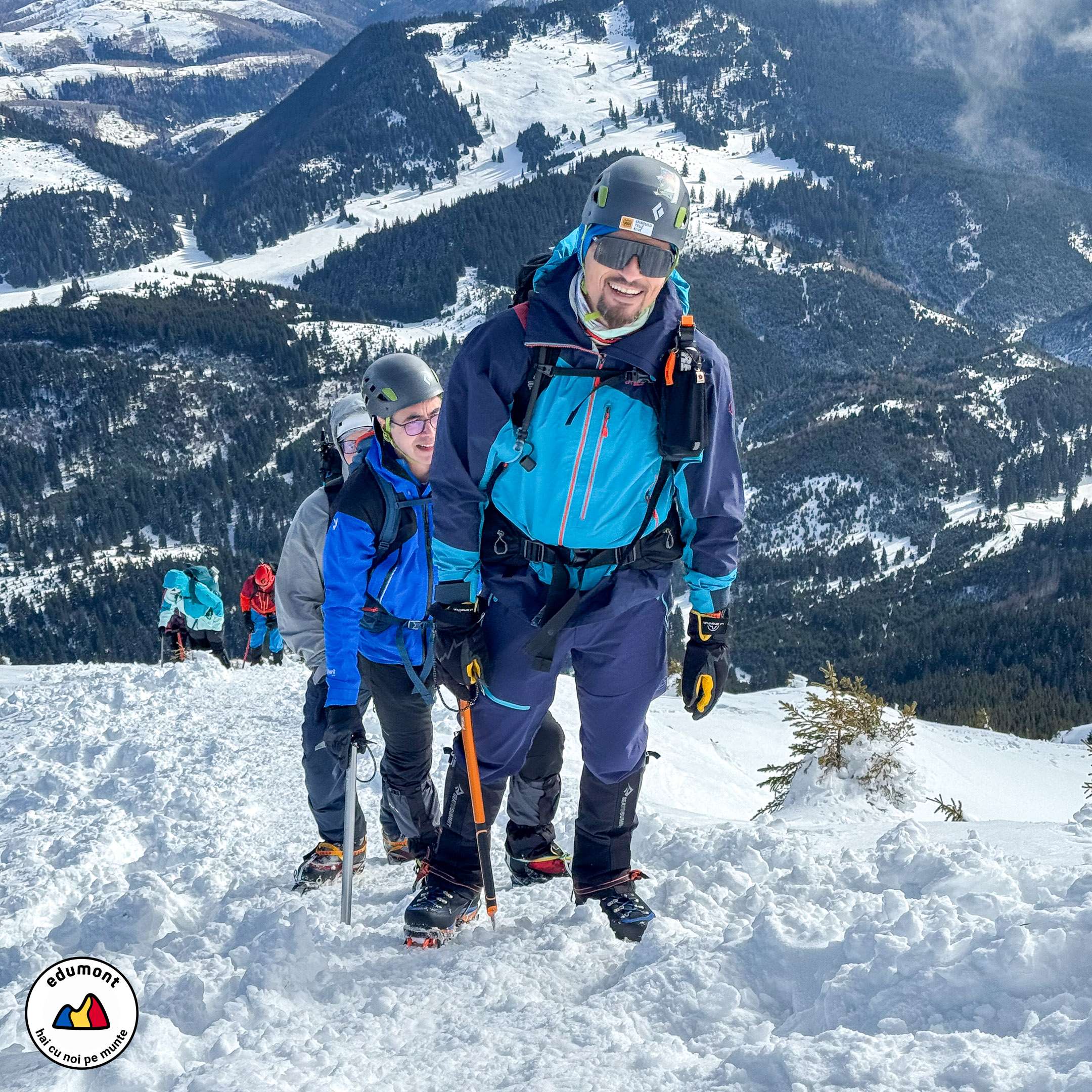 Poze din tura de iarnă pe vârful La Om în Piatra Craiului 25 ianuarie ...