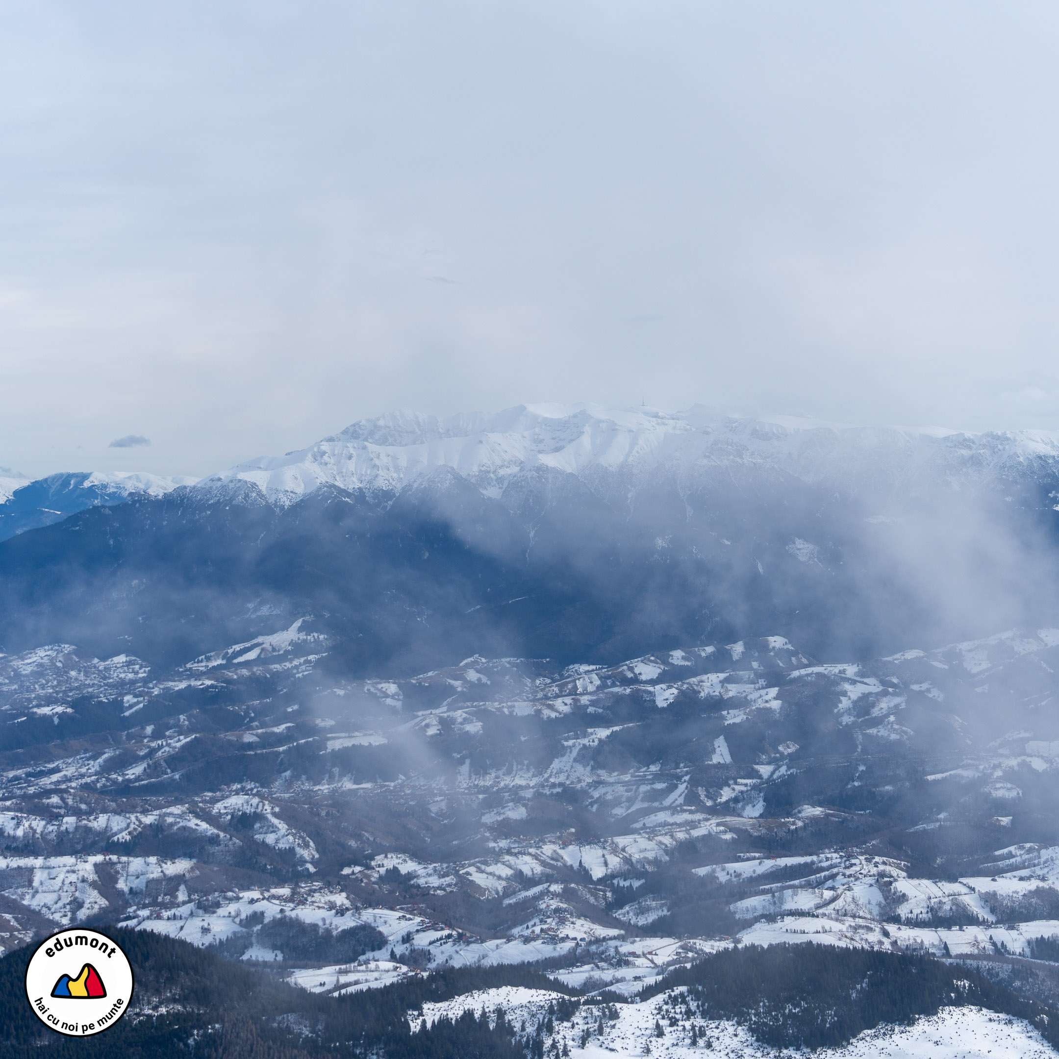 Poze din tura de iarnă pe vârful La Om în Piatra Craiului 25 ianuarie ...